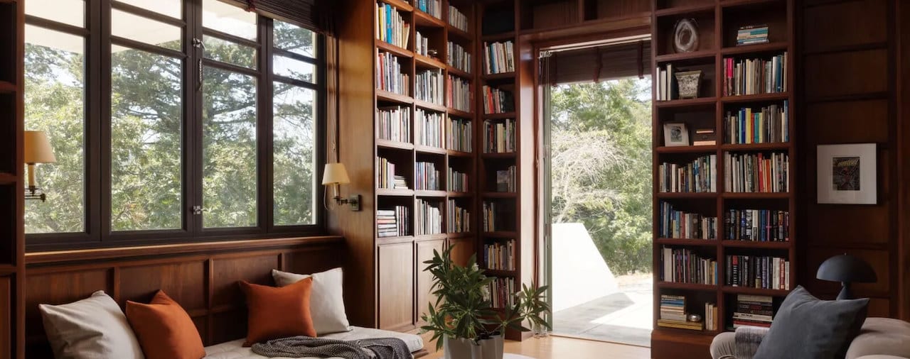 Captivating Homes with Magnificent Libraries