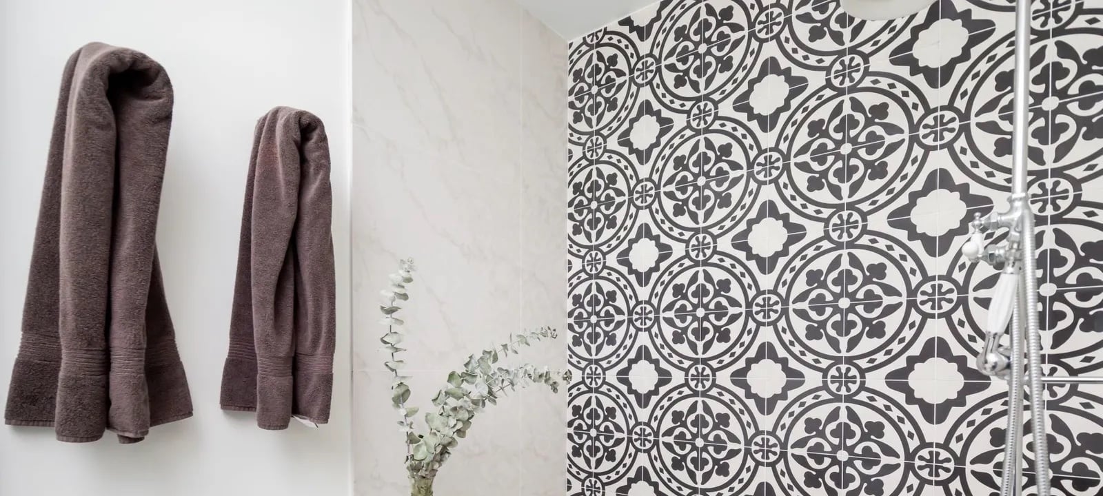 Attention To Detail: 5 Homes With Distinctive Bathroom Tile