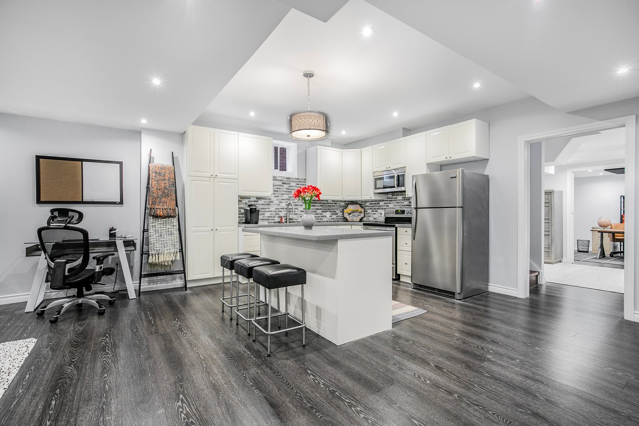 SOLD OVER ASKING - Stunning Executive Home that will Impress. Complete ...