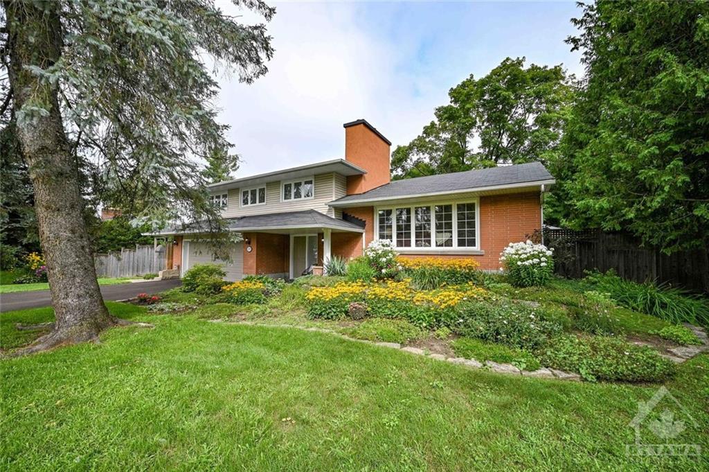 Ottawa, 139 LEOPOLDS Drive - Sold