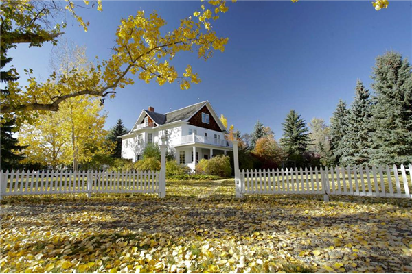 DIXIE HARTELL - Your Trusted Real Estate Partner