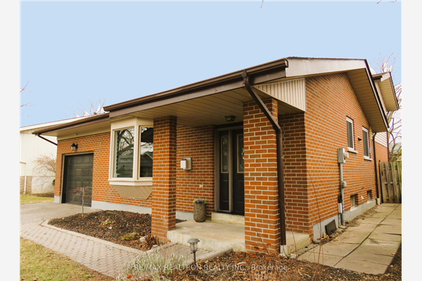 Bungalows For Sale in Whitby, Ontario